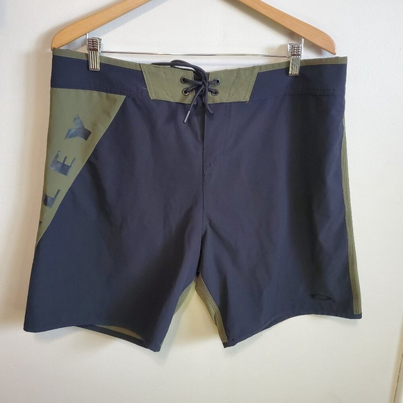 Oakley | Swim | Oakley Floater Angle Block 8 Board Shorts Swim Trunks ...